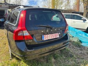 Черный Вольво В70 2008 в Рига, объемом двигателя 2.40 л и пробегом 488 тыс. км за 2000 €, фото 8 на AUTOMOTO.COM.LV