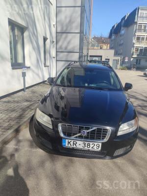 Black Volvo V70 2008 in Daugavpils, with an engine capacity of 2.40 L and mileage of 360 thousand km for 4000 €, photo  on AUTOMOTO.COM.LV