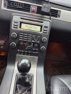 Melns Volvo V70 2008 Daugavpils, ar dzinēja tilpumu 2.40 L un nobraukumu 360 tūkst. km par 4000 €, foto 10 vietnē AUTOMOTO.COM.LV