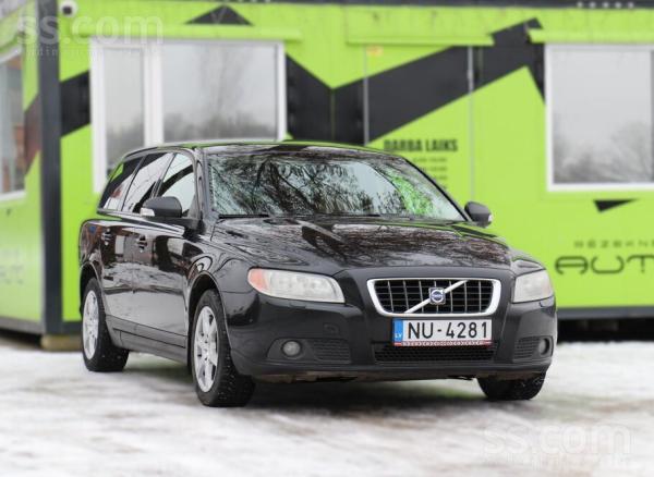 Melns Volvo V70 2008 Rēzekne, ar dzinēja tilpumu 2.00 L un nobraukumu 328 tūkst. km par 2995 €, foto 2 vietnē AUTOMOTO.COM.LV