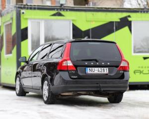 Melns Volvo V70 2008 Rēzekne, ar dzinēja tilpumu 2.00 L un nobraukumu 328 tūkst. km par 2995 €, foto 4 vietnē AUTOMOTO.COM.LV