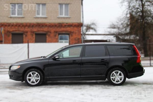 Melns Volvo V70 2008 Rēzekne, ar dzinēja tilpumu 2.00 L un nobraukumu 328 tūkst. km par 2995 €, foto 5 vietnē AUTOMOTO.COM.LV
