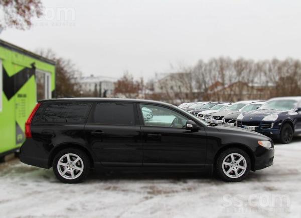 Melns Volvo V70 2008 Rēzekne, ar dzinēja tilpumu 2.00 L un nobraukumu 328 tūkst. km par 2995 €, foto 6 vietnē AUTOMOTO.COM.LV