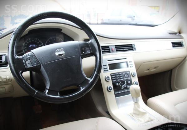 Melns Volvo V70 2008 Rēzekne, ar dzinēja tilpumu 2.00 L un nobraukumu 328 tūkst. km par 2995 €, foto 8 vietnē AUTOMOTO.COM.LV