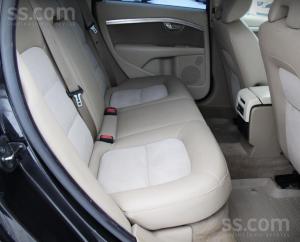 Melns Volvo V70 2008 Rēzekne, ar dzinēja tilpumu 2.00 L un nobraukumu 328 tūkst. km par 2995 €, foto 14 vietnē AUTOMOTO.COM.LV