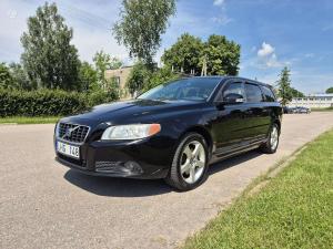 Black Volvo V70 2008 in Kaisiadorys, with an engine capacity of 2.40 L and mileage of 314 thousand km for 3600 €, photo 3 on AUTOMOTO.COM.LV
