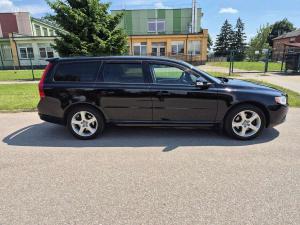 Black Volvo V70 2008 in Kaisiadorys, with an engine capacity of 2.40 L and mileage of 314 thousand km for 3600 €, photo 5 on AUTOMOTO.COM.LV