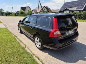 Black Volvo V70 2008 in Kaisiadorys, with an engine capacity of 2.40 L and mileage of 314 thousand km for 3600 €, photo 7 on AUTOMOTO.COM.LV