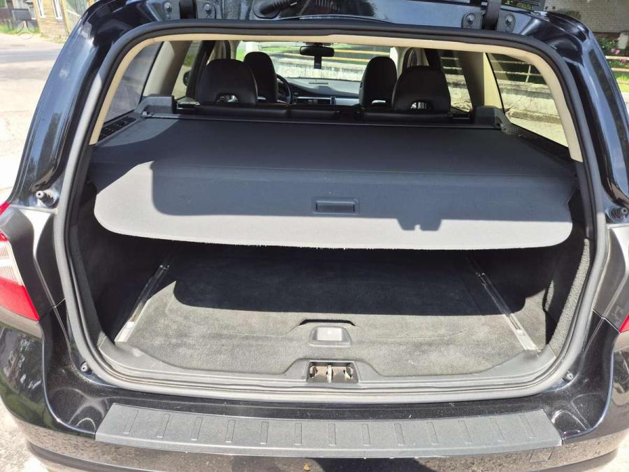 Black Volvo V70 2008 in Kaisiadorys, with an engine capacity of 2.40 L and mileage of 314 thousand km for 3600 €, photo 10 on AUTOMOTO.COM.LV