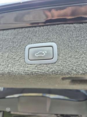 Black Volvo V70 2008 in Kaisiadorys, with an engine capacity of 2.40 L and mileage of 314 thousand km for 3600 €, photo 12 on AUTOMOTO.COM.LV