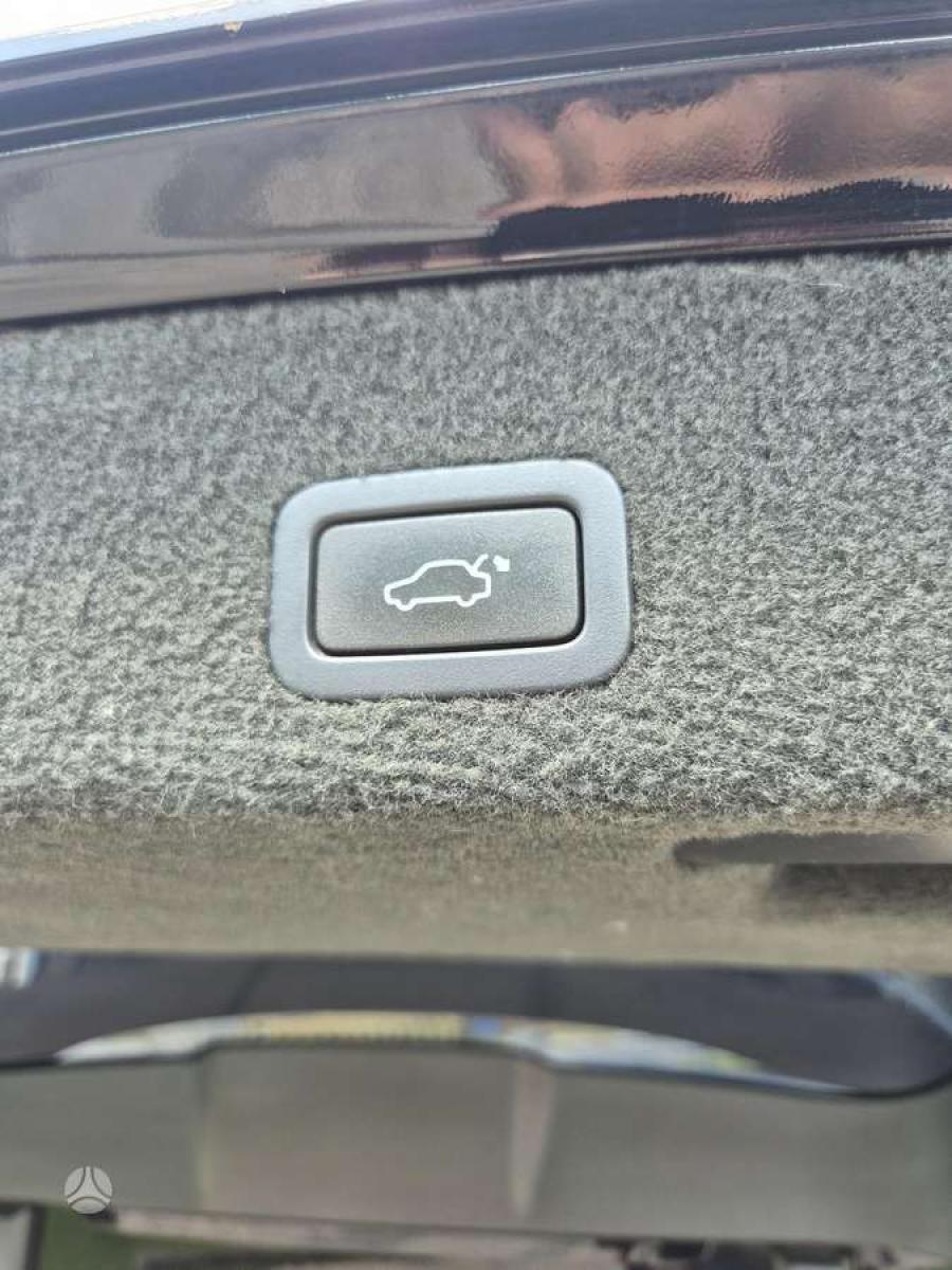 Black Volvo V70 2008 in Kaisiadorys, with an engine capacity of 2.40 L and mileage of 314 thousand km for 3600 €, photo 12 on AUTOMOTO.COM.LV