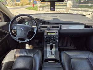 Black Volvo V70 2008 in Kaisiadorys, with an engine capacity of 2.40 L and mileage of 314 thousand km for 3600 €, photo 16 on AUTOMOTO.COM.LV