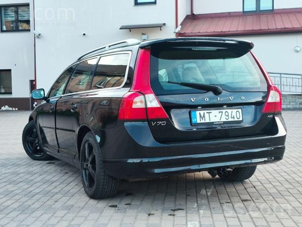 Melns Volvo V70 2008 Tukums, ar dzinēja tilpumu 2.40 L un nobraukumu 315 tūkst. km par 5800 €, foto 4 vietnē AUTOMOTO.COM.LV