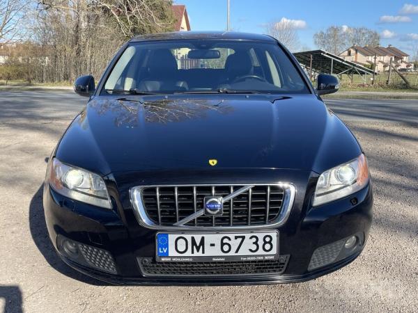 Черный Вольво В70 2008 в Рига, объемом двигателя 2.00 л и пробегом 353 тыс. км за 3490 €, фото 8 на AUTOMOTO.COM.LV