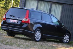Black Volvo V70 2008 in Riga, with an engine capacity of 2.00 L and mileage of 344 thousand km for 2790 €, photo 5 on AUTOMOTO.COM.LV