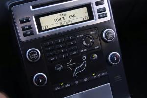 Black Volvo V70 2008 in Riga, with an engine capacity of 2.00 L and mileage of 344 thousand km for 2790 €, photo 21 on AUTOMOTO.COM.LV