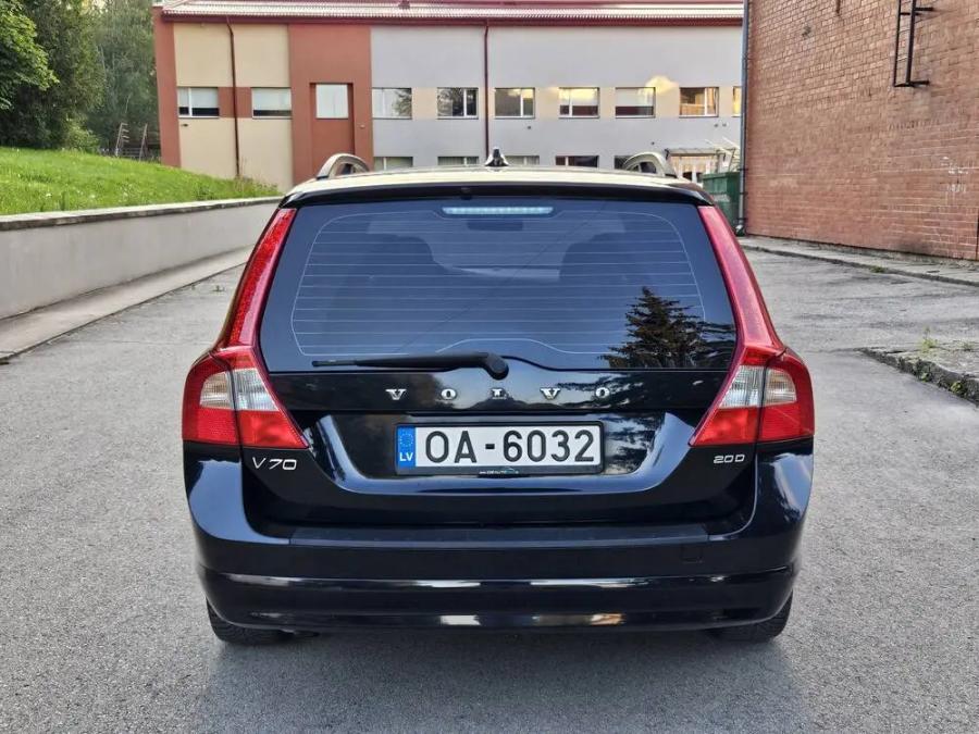 Black Volvo V70 2008 in Jekabpils, with an engine capacity of 2.00 L and mileage of 266 thousand km for 4890 €, photo 8 on AUTOMOTO.COM.LV