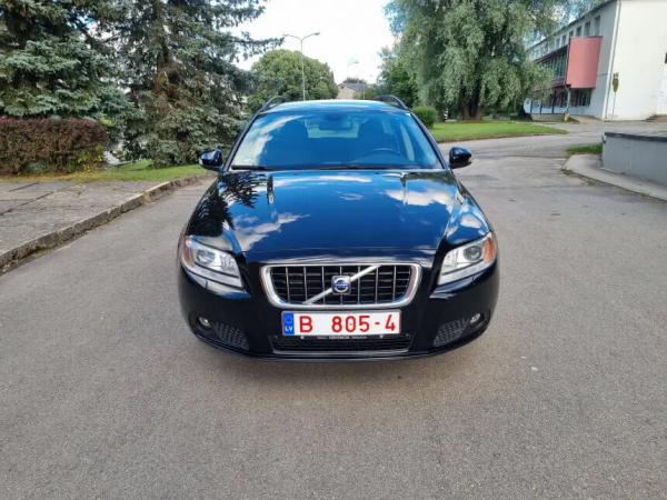 Черный Вольво В70 2008 в Екабпилс, объемом двигателя 2.40 л и пробегом 287 тыс. км за 5950 €, фото 4 на AUTOMOTO.COM.LV