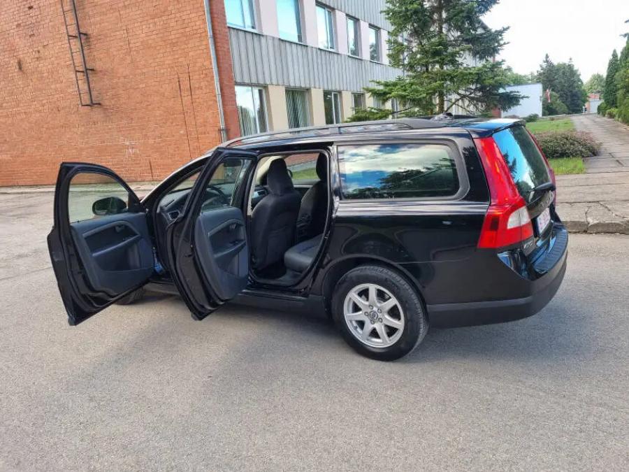 Черный Вольво В70 2008 в Екабпилс, объемом двигателя 2.40 л и пробегом 287 тыс. км за 5950 €, фото 18 на AUTOMOTO.COM.LV