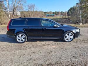 Melns Volvo V70 2008 Tukums, ar dzinēja tilpumu 2.00 L un nobraukumu 339 tūkst. km par 3690 €, foto 6 vietnē AUTOMOTO.COM.LV