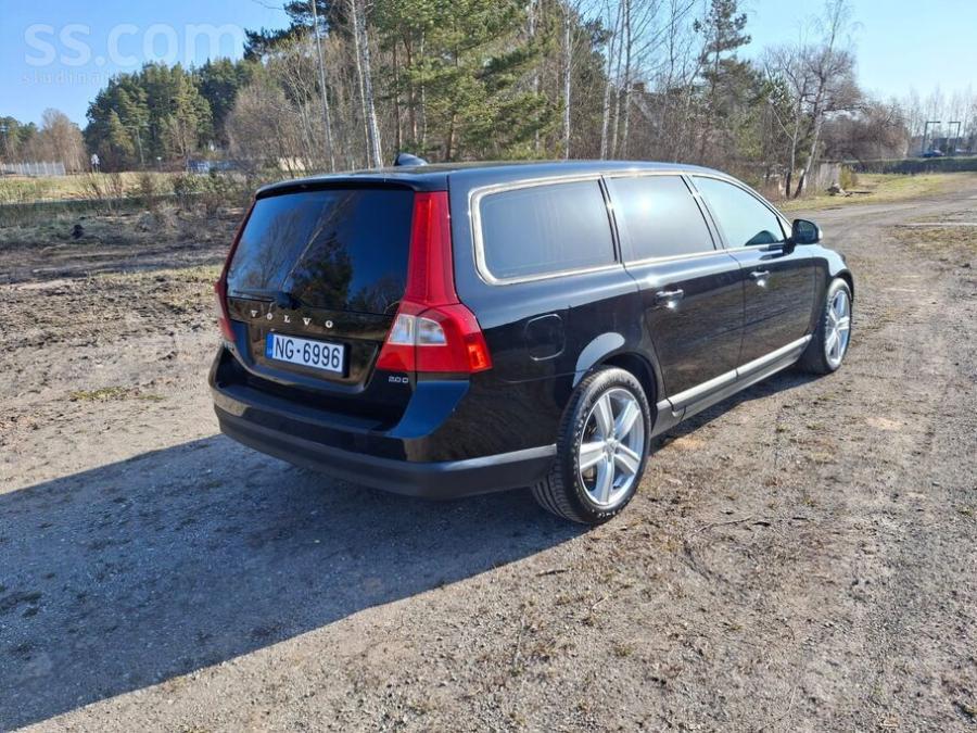 Melns Volvo V70 2008 Tukums, ar dzinēja tilpumu 2.00 L un nobraukumu 339 tūkst. km par 3690 €, foto 7 vietnē AUTOMOTO.COM.LV