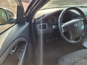 Melns Volvo V70 2008 Tukums, ar dzinēja tilpumu 2.00 L un nobraukumu 339 tūkst. km par 3690 €, foto 14 vietnē AUTOMOTO.COM.LV