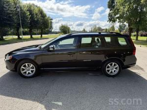 Melns Volvo V70 2008 Rīga, ar dzinēja tilpumu 2.40 L un nobraukumu 309 tūkst. km par 4777 €, foto 3 vietnē AUTOMOTO.COM.LV