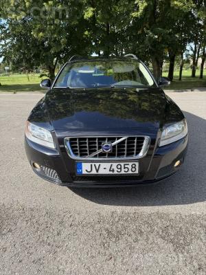 Melns Volvo V70 2008 Rīga, ar dzinēja tilpumu 2.40 L un nobraukumu 309 tūkst. km par 4777 €, foto 6 vietnē AUTOMOTO.COM.LV