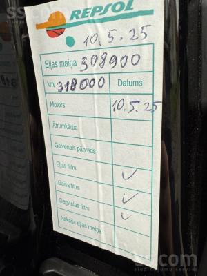 Melns Volvo V70 2008 Rīga, ar dzinēja tilpumu 2.40 L un nobraukumu 309 tūkst. km par 4777 €, foto 15 vietnē AUTOMOTO.COM.LV