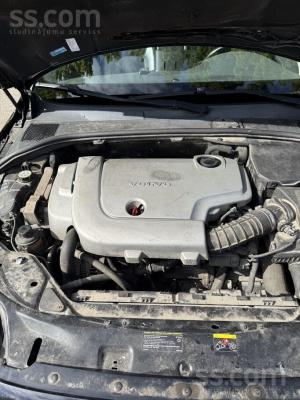 Melns Volvo V70 2008 Rīga, ar dzinēja tilpumu 2.40 L un nobraukumu 309 tūkst. km par 4777 €, foto 18 vietnē AUTOMOTO.COM.LV