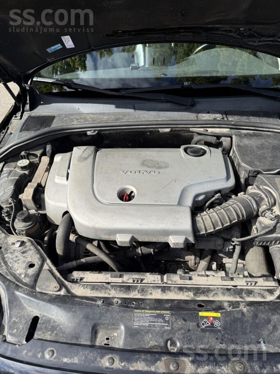 Melns Volvo V70 2008 Rīga, ar dzinēja tilpumu 2.40 L un nobraukumu 309 tūkst. km par 4777 €, foto 18 vietnē AUTOMOTO.COM.LV