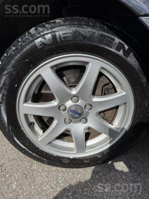 Melns Volvo V70 2008 Rīga, ar dzinēja tilpumu 2.40 L un nobraukumu 309 tūkst. km par 4777 €, foto 29 vietnē AUTOMOTO.COM.LV