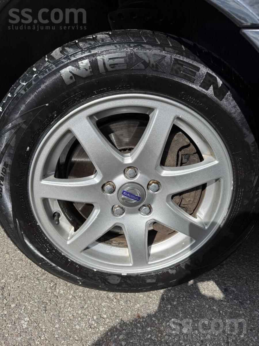 Melns Volvo V70 2008 Rīga, ar dzinēja tilpumu 2.40 L un nobraukumu 309 tūkst. km par 4777 €, foto 29 vietnē AUTOMOTO.COM.LV