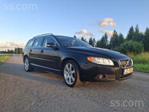 Melns Volvo V70 2008 Rēzekne, ar dzinēja tilpumu 2.40 L un nobraukumu 311 tūkst. km par 4200 €, foto  vietnē AUTOMOTO.COM.LV