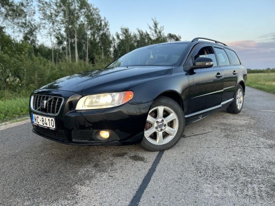 Черный Вольво В70 2008 в Рига, объемом двигателя 2.40 л и пробегом 333 тыс. км за 2800 €, фото 1 на AUTOMOTO.COM.LV