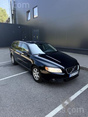 Melns Volvo V70 2008 Rīga, ar dzinēja tilpumu 2.00 L un nobraukumu 304 tūkst. km par 2950 €, foto 3 vietnē AUTOMOTO.COM.LV