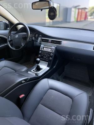 Melns Volvo V70 2008 Rīga, ar dzinēja tilpumu 2.00 L un nobraukumu 304 tūkst. km par 2950 €, foto 7 vietnē AUTOMOTO.COM.LV