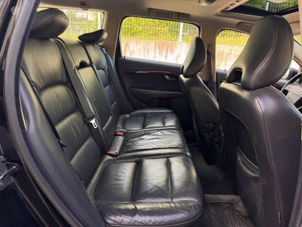Melns Volvo V70 2008 Viļņa, ar dzinēja tilpumu 3.19 L un nobraukumu 300 tūkst. km par 2150 €, foto 7 vietnē AUTOMOTO.COM.LV