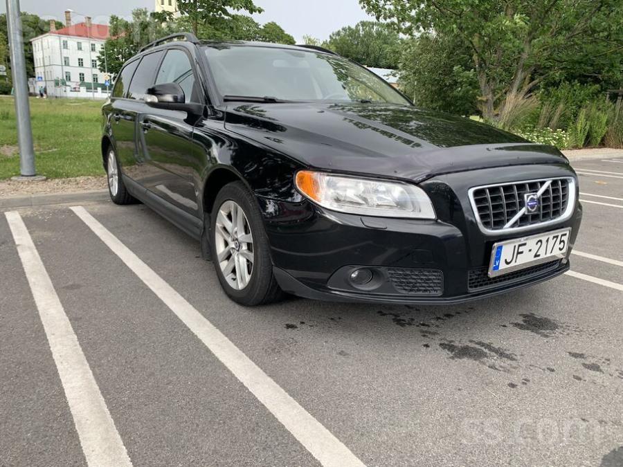 Черный Вольво В70 2008 в Рига, объемом двигателя 2.50 л и пробегом 267 тыс. км за 3250 €, фото 3 на AUTOMOTO.COM.LV