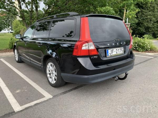 Melns Volvo V70 2008 Rīga, ar dzinēja tilpumu 2.50 L un nobraukumu 267 tūkst. km par 3250 €, foto 3 vietnē AUTOMOTO.COM.LV