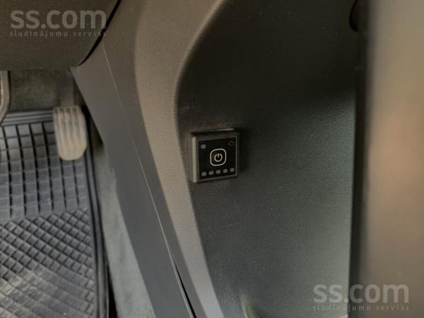 Melns Volvo V70 2008 Rīga, ar dzinēja tilpumu 2.50 L un nobraukumu 267 tūkst. km par 3250 €, foto 9 vietnē AUTOMOTO.COM.LV