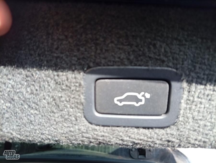 Black Volvo V70 2008 in Vilnius, with an engine capacity of 2.40 L and mileage of 0 thousand km for 2050 €, photo 15 on AUTOMOTO.COM.LV