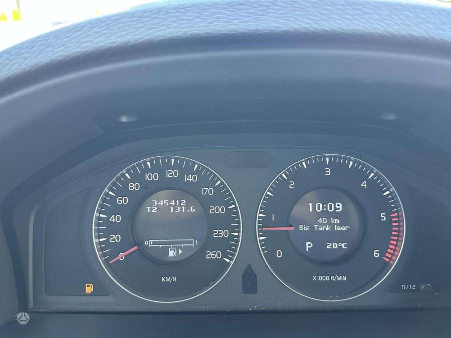 Черный Вольво В70 2008 в Вильнюс, объемом двигателя 2.40 л и пробегом 345 тыс. км за 2950 €, фото 14 на AUTOMOTO.COM.LV