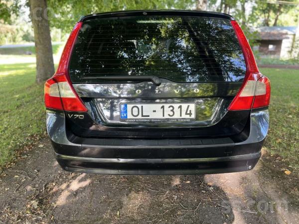 Melns Volvo V70 2008 Rēzekne, ar dzinēja tilpumu 2.40 L un nobraukumu 389 tūkst. km par 2950 €, foto 8 vietnē AUTOMOTO.COM.LV