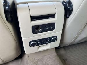 Black Volvo V70 2008 in Vilnius, with an engine capacity of 2.40 L and mileage of 338 thousand km for 2850 €, photo 20 on AUTOMOTO.COM.LV