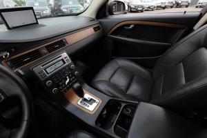 Black Volvo V70 2008 in Jelgava, with an engine capacity of 2.40 L and mileage of 284 thousand km for 5650 €, photo 20 on AUTOMOTO.COM.LV