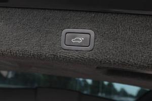 Black Volvo V70 2008 in Jelgava, with an engine capacity of 2.40 L and mileage of 284 thousand km for 5650 €, photo 27 on AUTOMOTO.COM.LV
