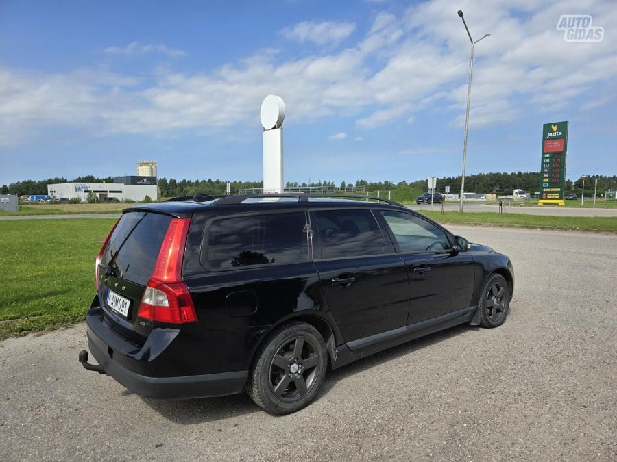Melns Volvo V70 2008 Klaipėda, ar dzinēja tilpumu 2.50 L un nobraukumu 366 tūkst. km par 3000 €, foto 8 vietnē AUTOMOTO.COM.LV
