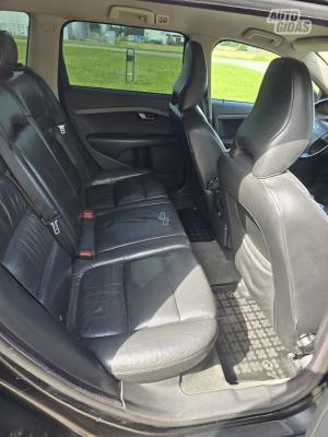 Melns Volvo V70 2008 Klaipėda, ar dzinēja tilpumu 2.50 L un nobraukumu 366 tūkst. km par 3000 €, foto 10 vietnē AUTOMOTO.COM.LV