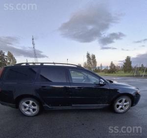Черный Вольво В70 2008 в Айзкраукле, объемом двигателя 2.00 л и пробегом 380 тыс. км за 2000 €, фото 4 на AUTOMOTO.COM.LV